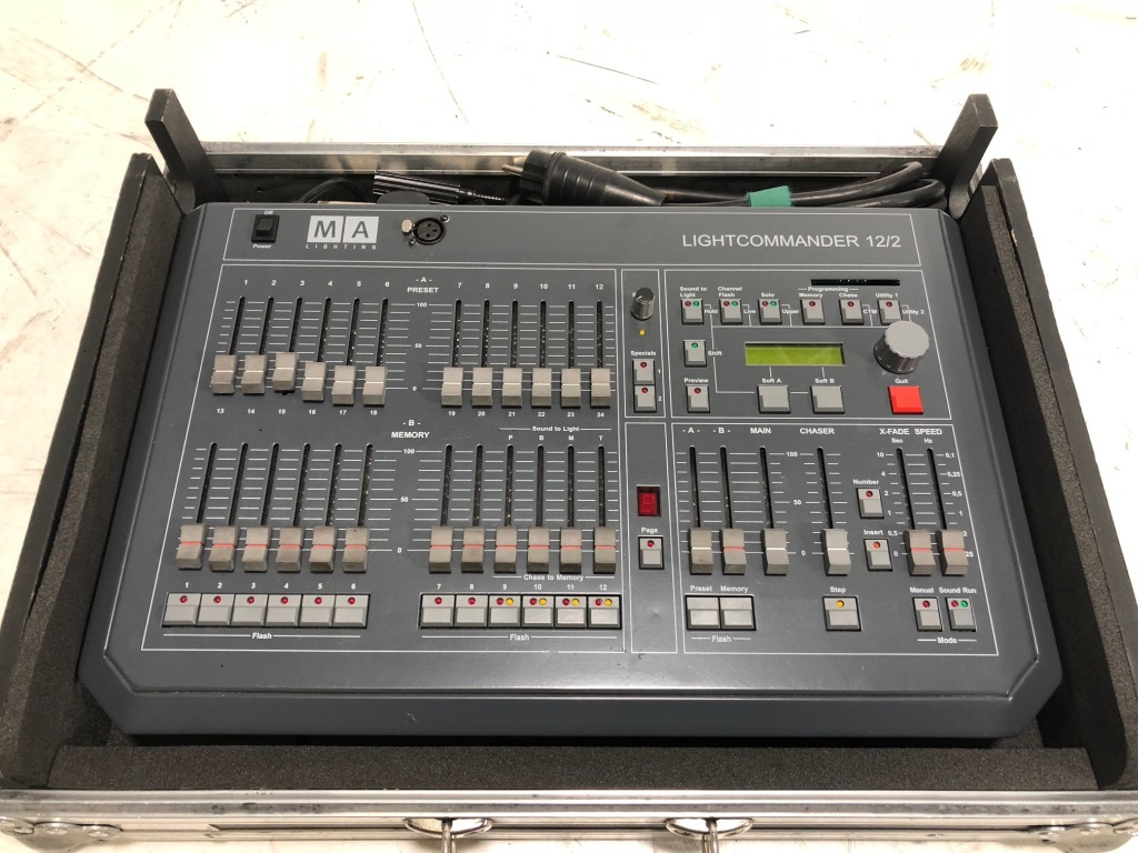 LIGHTCONTROLLER MA LIGHTING 12/2