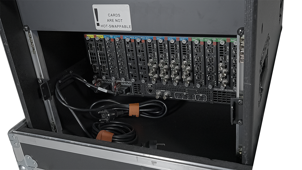 4K SCREEN MANAGEMENT SYSTEM - BARCO E2 GEN 2